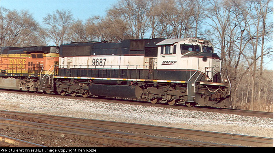 BNSF 9687